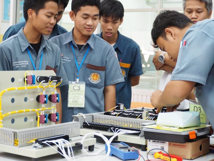 โครงการจัดแสดงและสาธิตการประกอบและวายริ่งตู้ควบคุมไฟฟ้า (สำหรับสถาน ...